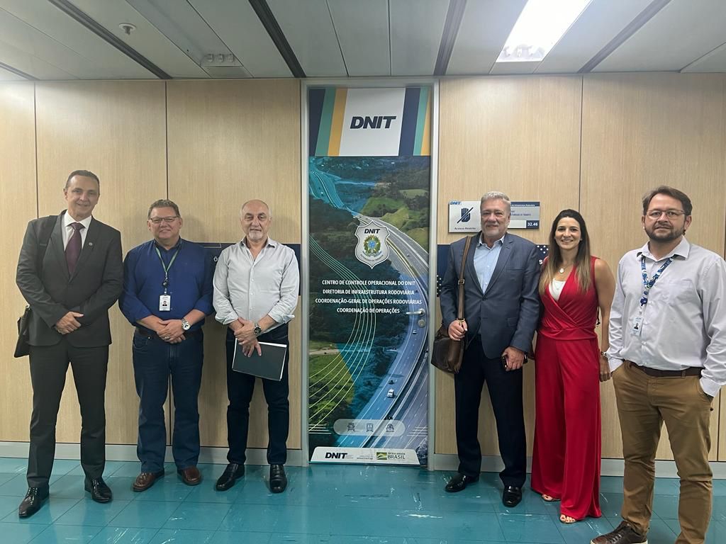 Vice-presidente transporte de cargas especiais da NTC&Logística se ...